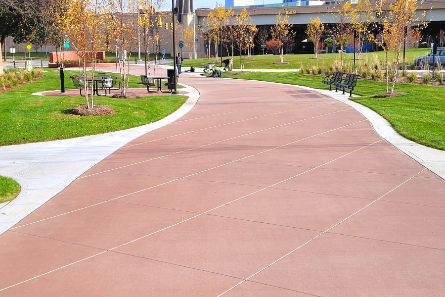 Winner Decorative Municipal | GVSU PEDESTRIAN MALL